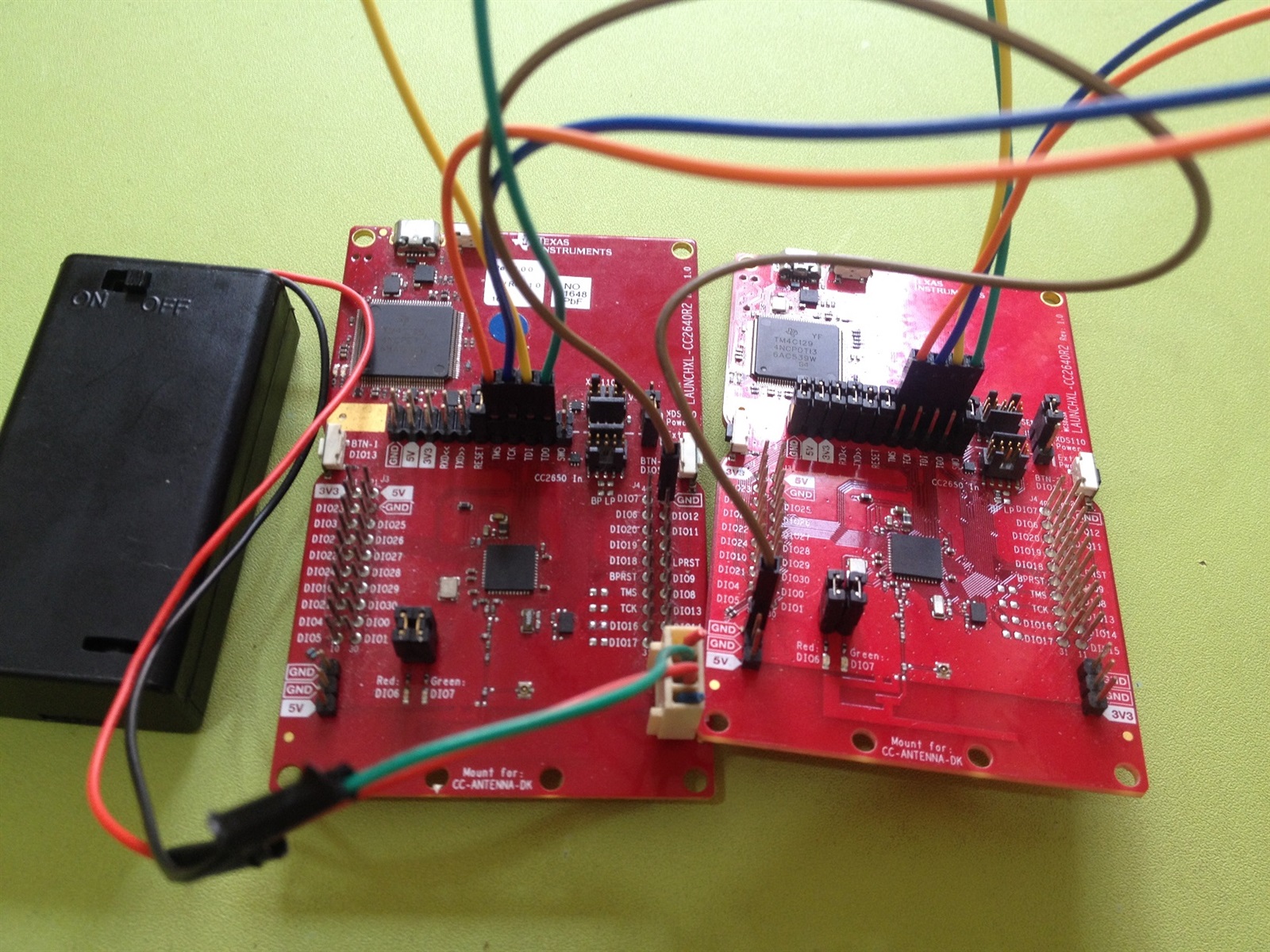 Launchxl Cc2640r2 Using Another Cc2640r2f Launchpad As Xds110 Debuggerprogrammer Bluetooth
